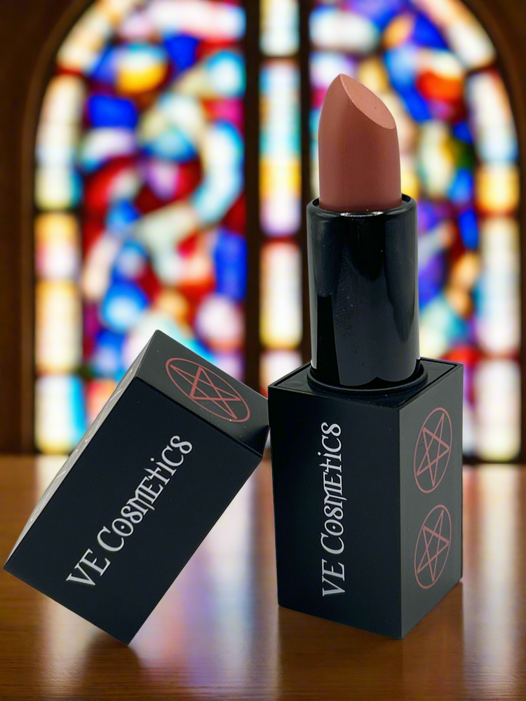 Effortless everyday peach beige bullet lipstick for the corporate goth ...
